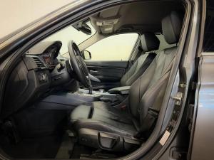 Pelēks BMW 320 2013 Jūrmala, ar dzinēja tilpumu 2.00 L un nobraukumu 320 tūkst. km par 8990 €, foto 26 vietnē AUTOMOTO.COM.LV