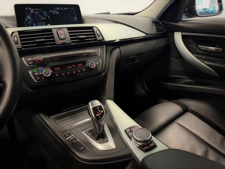 Pelēks BMW 320 2013 Jūrmala, ar dzinēja tilpumu 2.00 L un nobraukumu 320 tūkst. km par 8990 €, foto 34 vietnē AUTOMOTO.COM.LV