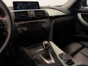 Pelēks BMW 320 2013 Jūrmala, ar dzinēja tilpumu 2.00 L un nobraukumu 320 tūkst. km par 8990 €, foto 35 vietnē AUTOMOTO.COM.LV