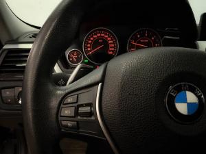 Pelēks BMW 320 2013 Jūrmala, ar dzinēja tilpumu 2.00 L un nobraukumu 320 tūkst. km par 8990 €, foto 38 vietnē AUTOMOTO.COM.LV