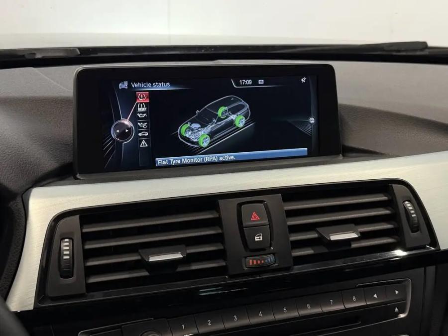 Pelēks BMW 320 2013 Jūrmala, ar dzinēja tilpumu 2.00 L un nobraukumu 320 tūkst. km par 8990 €, foto 41 vietnē AUTOMOTO.COM.LV