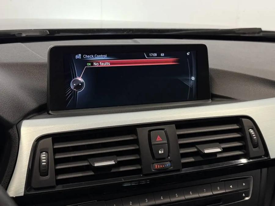 Pelēks BMW 320 2013 Jūrmala, ar dzinēja tilpumu 2.00 L un nobraukumu 320 tūkst. km par 8990 €, foto 42 vietnē AUTOMOTO.COM.LV