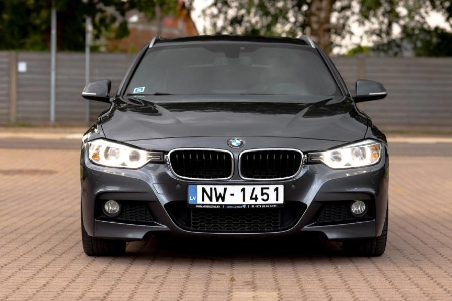 Grey BMW 320 2013 in Riga, with an engine capacity of 2.00 L and mileage of 273 thousand km for 12300 €, photo 4 on AUTOMOTO.COM.LV