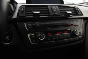 Grey BMW 320 2013 in Riga, with an engine capacity of 2.00 L and mileage of 273 thousand km for 12300 €, photo 16 on AUTOMOTO.COM.LV