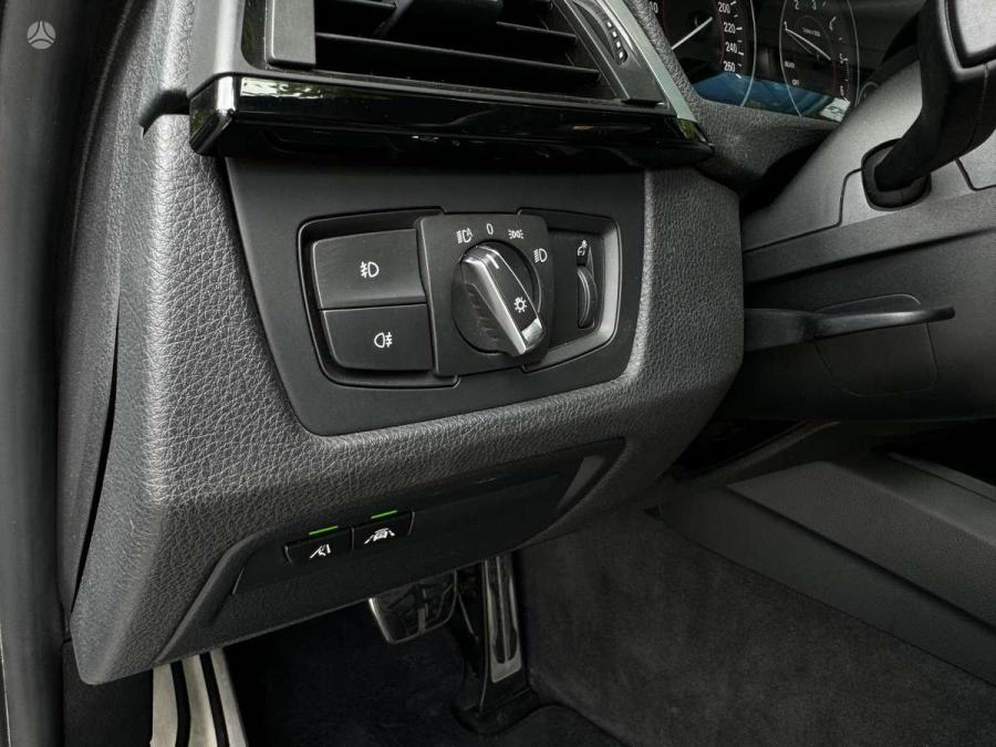 Grey BMW 320 2013 in Vilnius, with an engine capacity of 2.00 L and mileage of 398 thousand km for 8500 €, photo 15 on AUTOMOTO.COM.LV