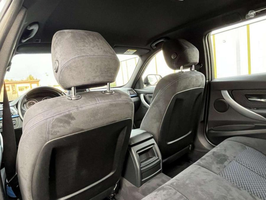 Grey BMW 320 2013 in Raseiniai, with an engine capacity of 2.00 L and mileage of 287 thousand km for 8999 €, photo 20 on AUTOMOTO.COM.LV
