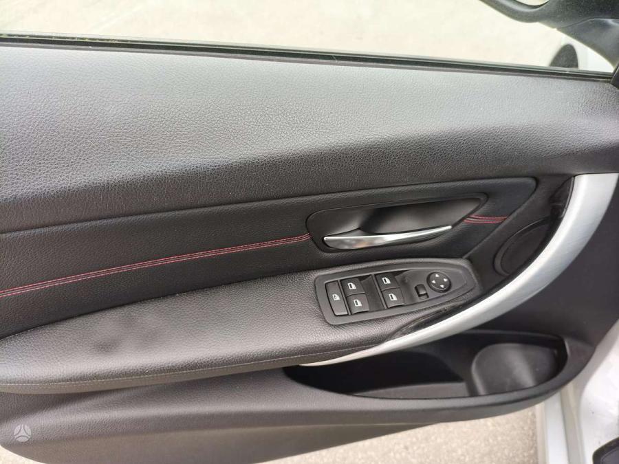 Pelēks BMW 320 2013 Kauņa, ar dzinēja tilpumu 2.00 L un nobraukumu 320 tūkst. km par 7500 €, foto 12 vietnē AUTOMOTO.COM.LV