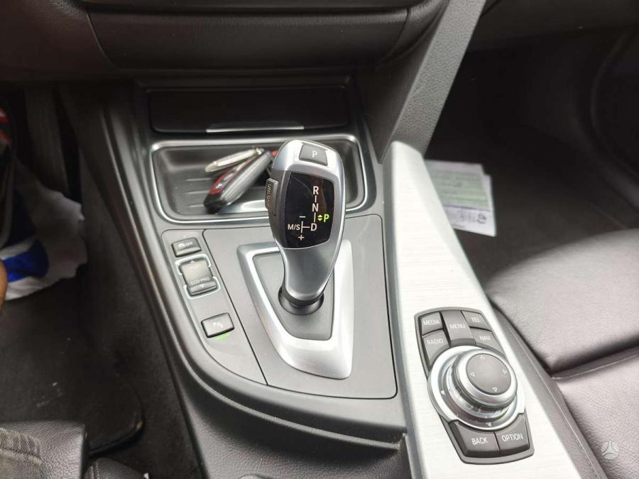 Pelēks BMW 320 2013 Kauņa, ar dzinēja tilpumu 2.00 L un nobraukumu 320 tūkst. km par 7500 €, foto 16 vietnē AUTOMOTO.COM.LV