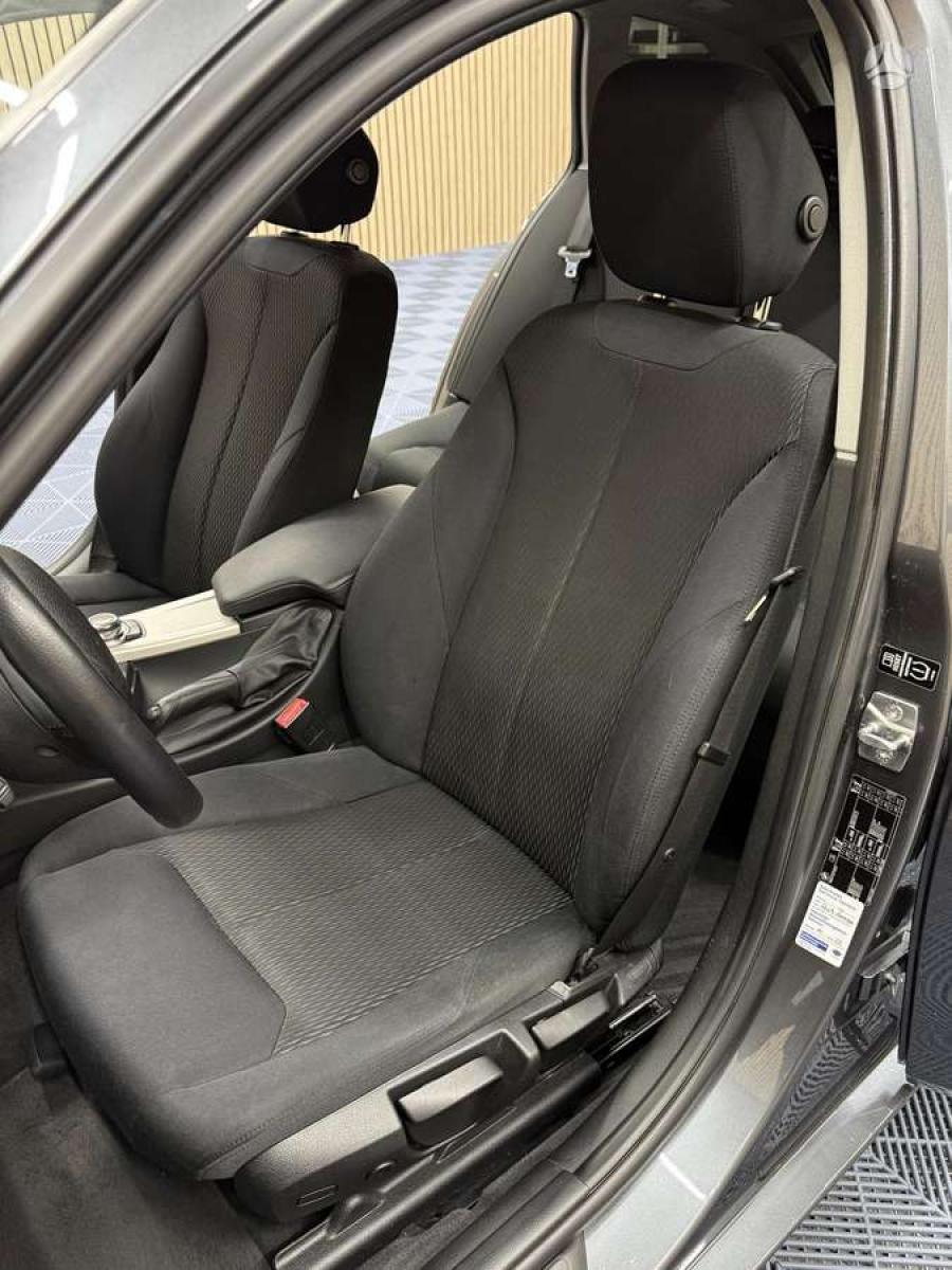 Grey BMW 320 2013 in Marijampole, with an engine capacity of 2.00 L and mileage of 255 thousand km for 7750 €, photo 20 on AUTOMOTO.COM.LV