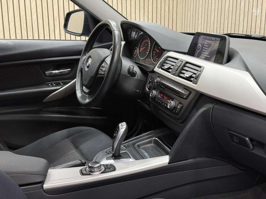 Grey BMW 320 2013 in Marijampole, with an engine capacity of 2.00 L and mileage of 255 thousand km for 7750 €, photo 21 on AUTOMOTO.COM.LV
