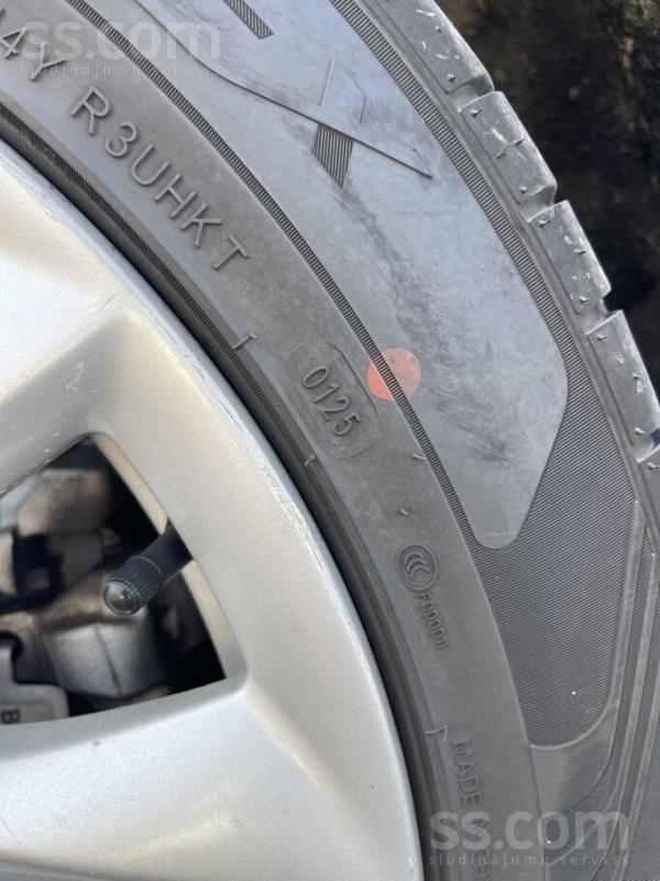 Pelēks BMW 320 2013 Liepāja, ar dzinēja tilpumu 2.00 L un nobraukumu 303 tūkst. km par 11800 €, foto 7 vietnē AUTOMOTO.COM.LV