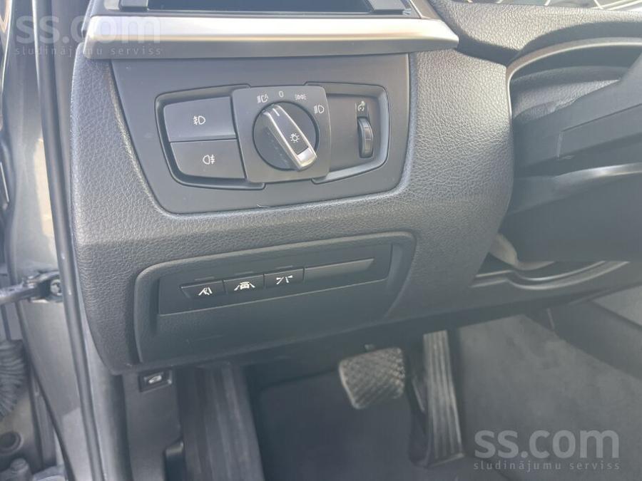 Grey BMW 320 2013 in Liepaja, with an engine capacity of 2.00 L and mileage of 303 thousand km for 11800 €, photo 9 on AUTOMOTO.COM.LV