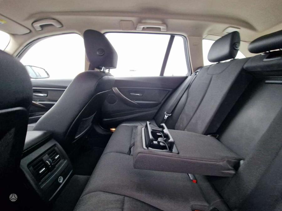 Grey BMW 320 2014 in Vilnius, with an engine capacity of 2.00 L and mileage of 277 thousand km for 8790 €, photo 18 on AUTOMOTO.COM.LV
