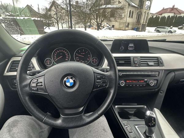 Pelēks BMW 320 2014 Alīta, ar dzinēja tilpumu 2.00 L un nobraukumu 233 tūkst. km par 6780 €, foto 7 vietnē AUTOMOTO.COM.LV