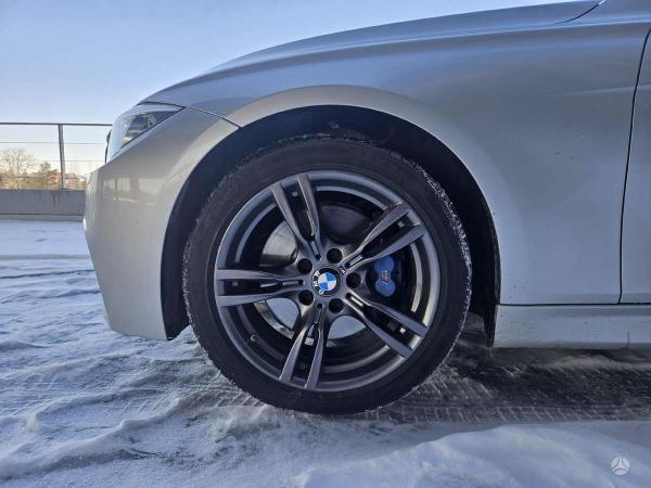 Grey BMW 320 2014 in Vilnius, with an engine capacity of 2.00 L and mileage of 252 thousand km for 9800 €, photo 16 on AUTOMOTO.COM.LV