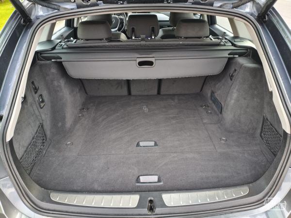 Grey BMW 320 2014 in Kaunas, with an engine capacity of 2.00 L and mileage of 340 thousand km for 7990 €, photo 10 on AUTOMOTO.COM.LV