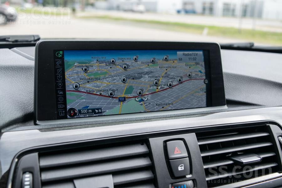 Pelēks BMW 320 2014 Rīga, ar dzinēja tilpumu 2.00 L un nobraukumu 270 tūkst. km par 9900 €, foto 26 vietnē AUTOMOTO.COM.LV