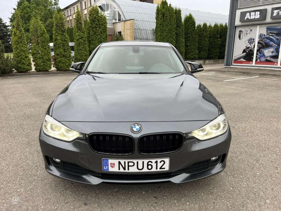 Pelēks BMW 320 2014 Alīta, ar dzinēja tilpumu 2.00 L un nobraukumu 286 tūkst. km par 6990 €, foto 3 vietnē AUTOMOTO.COM.LV