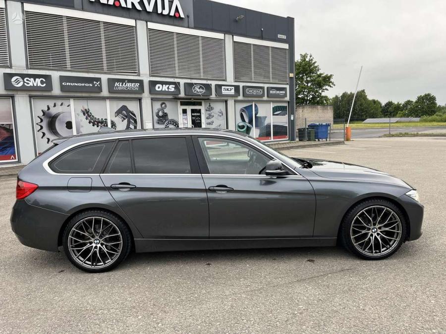 Pelēks BMW 320 2014 Alīta, ar dzinēja tilpumu 2.00 L un nobraukumu 286 tūkst. km par 6990 €, foto 10 vietnē AUTOMOTO.COM.LV
