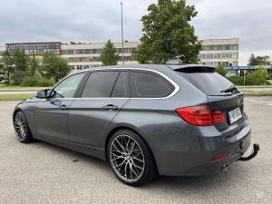 Pelēks BMW 320 2014 Alīta, ar dzinēja tilpumu 2.00 L un nobraukumu 286 tūkst. km par 6990 €, foto 14 vietnē AUTOMOTO.COM.LV