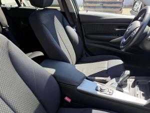 Grey BMW 320 2014 in Kaunas, with an engine capacity of 2.00 L and mileage of 299 thousand km for 6899 €, photo 14 on AUTOMOTO.COM.LV