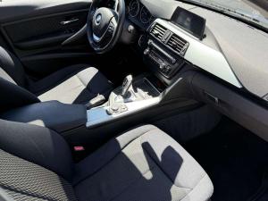 Grey BMW 320 2014 in Kaunas, with an engine capacity of 2.00 L and mileage of 299 thousand km for 6899 €, photo 15 on AUTOMOTO.COM.LV