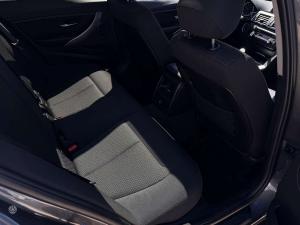 Grey BMW 320 2014 in Kaunas, with an engine capacity of 2.00 L and mileage of 299 thousand km for 6899 €, photo 16 on AUTOMOTO.COM.LV