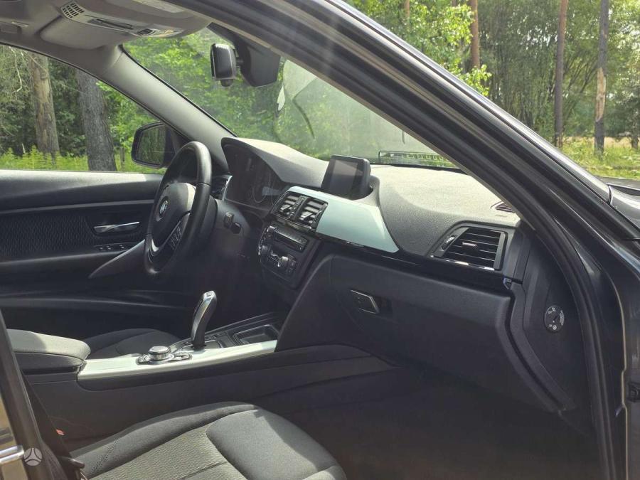 Grey BMW 320 2014 in Taurage, with an engine capacity of 2.00 L and mileage of 299 thousand km for 6990 €, photo 15 on AUTOMOTO.COM.LV