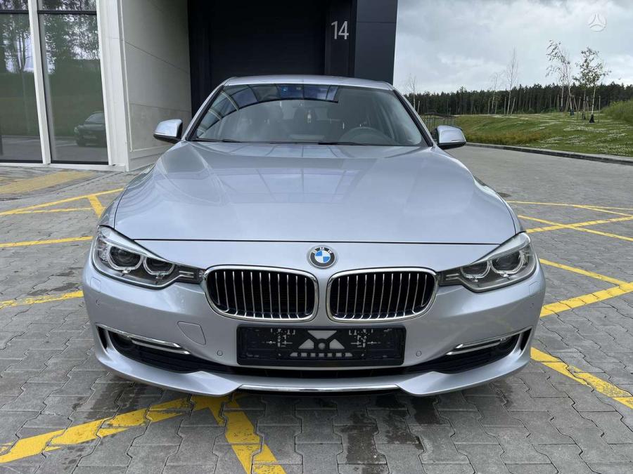 Pelēks BMW 320 2014 Viļņa, ar dzinēja tilpumu 2.00 L un nobraukumu 231 tūkst. km par 7700 €, foto 3 vietnē AUTOMOTO.COM.LV