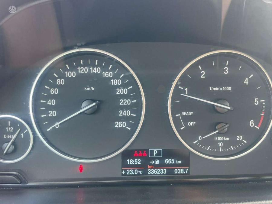 Grey BMW 320 2014 in Panevezys, with an engine capacity of 2.00 L and mileage of 330 thousand km for 5400 €, photo 11 on AUTOMOTO.COM.LV