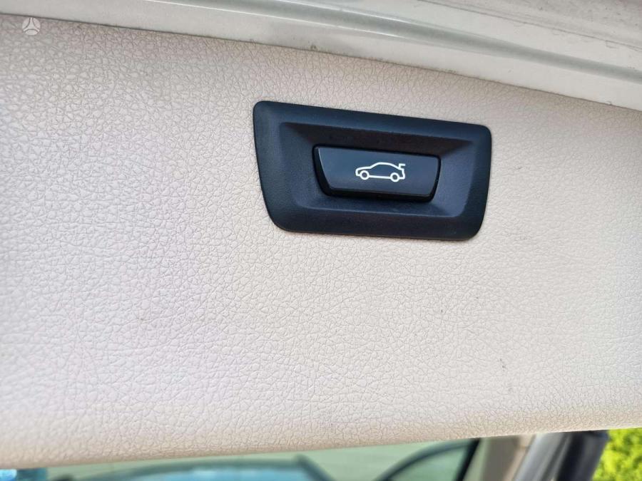 Grey BMW 320 2014 in Kaunas, with an engine capacity of 2.00 L and mileage of 400 thousand km for 5250 €, photo 26 on AUTOMOTO.COM.LV