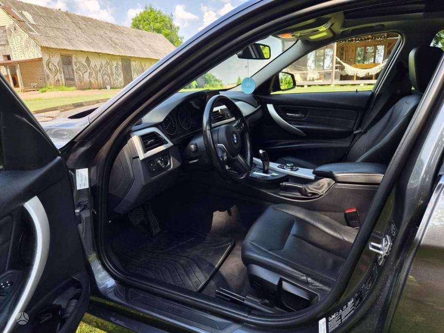 Pelēks BMW 320 2014 Alīta, ar dzinēja tilpumu 2.00 L un nobraukumu 232 tūkst. km par 10200 €, foto 8 vietnē AUTOMOTO.COM.LV