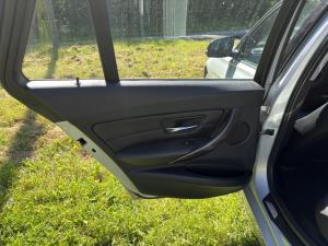 Grey BMW 320 2014 in Tallinn, with an engine capacity of 2.00 L and mileage of 232 thousand km for 8000 €, photo 30 on AUTOMOTO.COM.LV