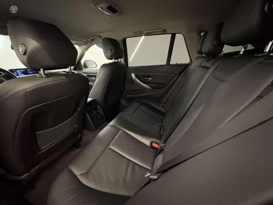 Grey BMW 320 2014 in Marijampole, with an engine capacity of 2.00 L and mileage of 315 thousand km for 7750 €, photo 18 on AUTOMOTO.COM.LV