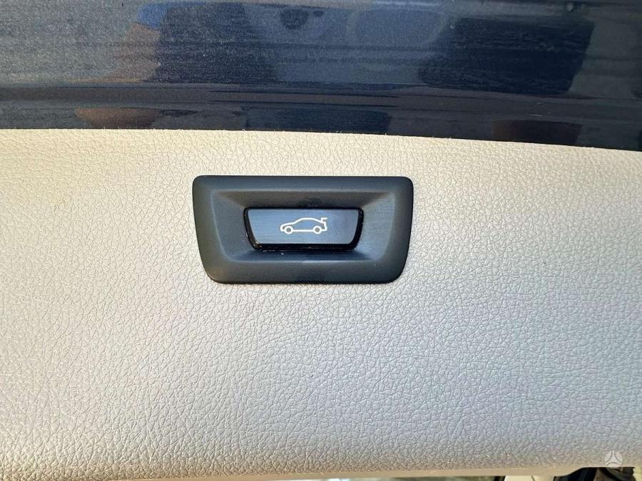 Grey BMW 320 2014 in Siauliai, with an engine capacity of 2.00 L and mileage of 300 thousand km for 5350 €, photo 22 on AUTOMOTO.COM.LV