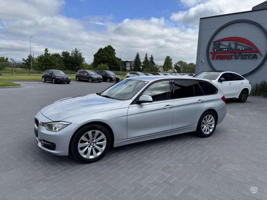 Grey BMW 320 2014 in Telschi, with an engine capacity of 2.00 L and mileage of 241 thousand km for 7999 €, photo 3 on AUTOMOTO.COM.LV