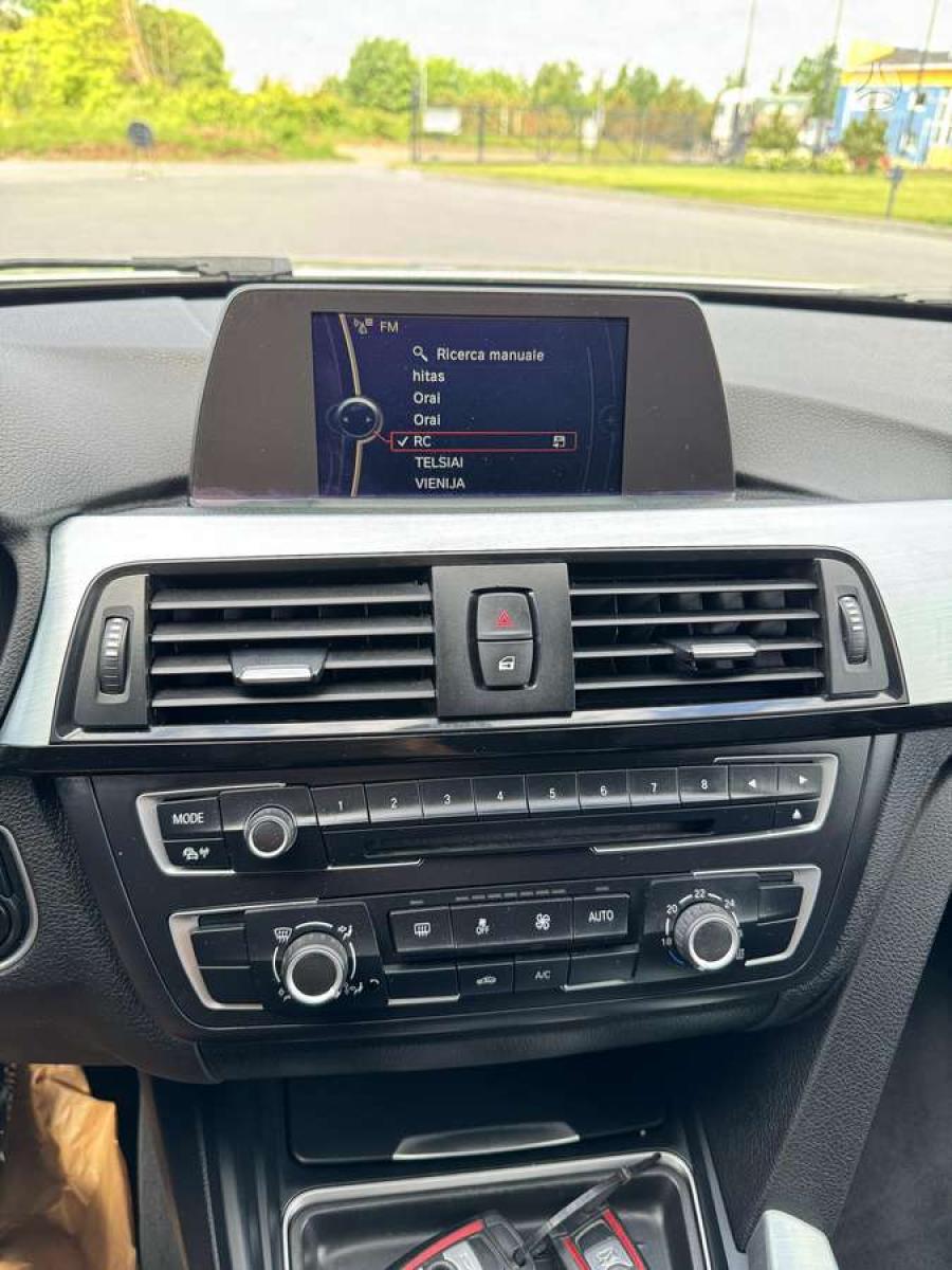 Grey BMW 320 2014 in Telschi, with an engine capacity of 2.00 L and mileage of 241 thousand km for 7999 €, photo 29 on AUTOMOTO.COM.LV
