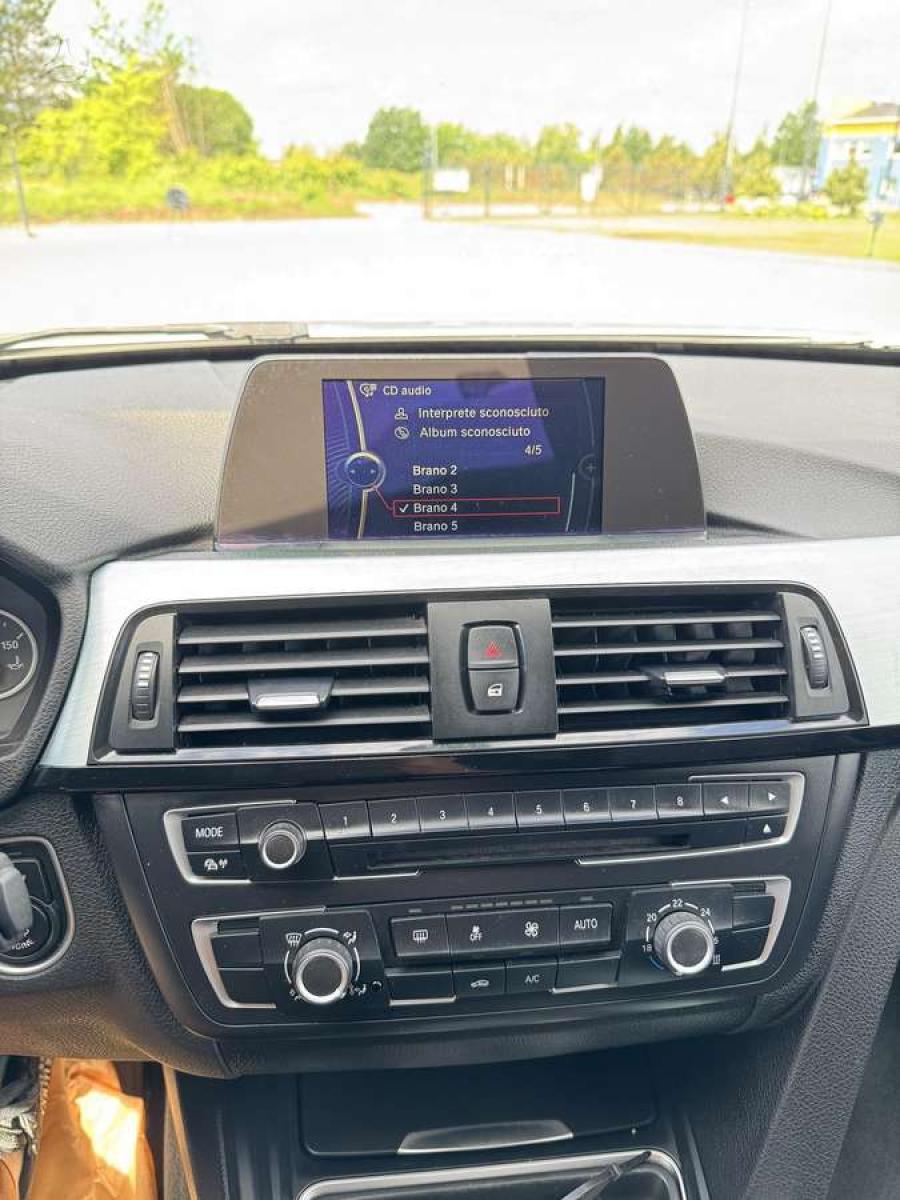 Grey BMW 320 2014 in Telschi, with an engine capacity of 2.00 L and mileage of 241 thousand km for 7999 €, photo 31 on AUTOMOTO.COM.LV