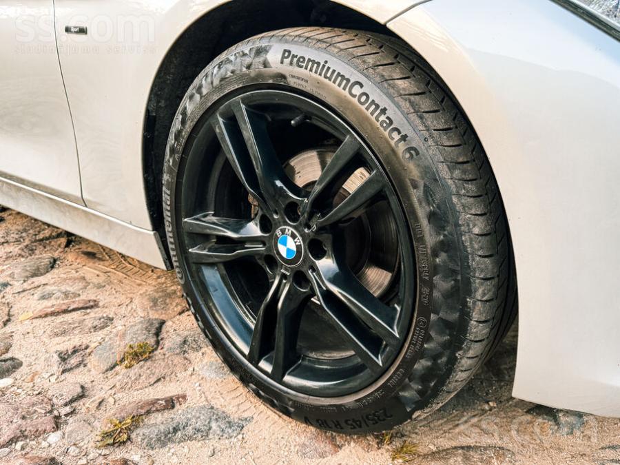 Pelēks BMW 320 2014 Rīga, ar dzinēja tilpumu 2.00 L un nobraukumu 243 tūkst. km par 9900 €, foto 14 vietnē AUTOMOTO.COM.LV