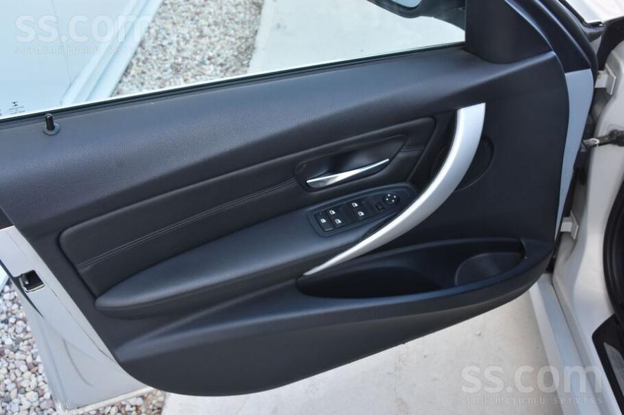 Pelēks BMW 320 2015 Rīga, ar dzinēja tilpumu 2.00 L un nobraukumu 259 tūkst. km par 11490 €, foto 11 vietnē AUTOMOTO.COM.LV