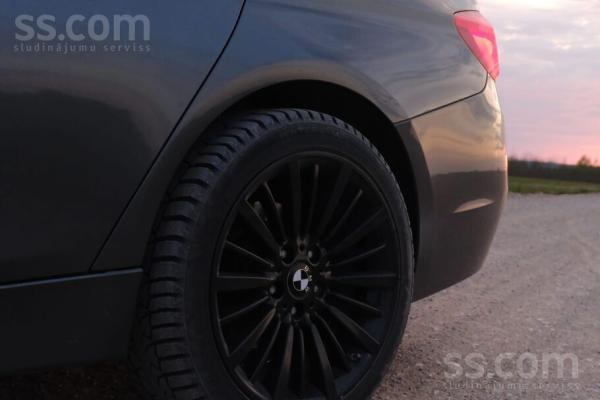 Grey BMW 320 2015 in Cesis, with an engine capacity of 2.00 L and mileage of 227 thousand km for 12500 €, photo 6 on AUTOMOTO.COM.LV