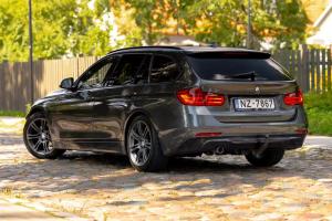 Pelēks BMW 320 2015 Jelgava, ar dzinēja tilpumu 2.00 L un nobraukumu 265 tūkst. km par 8000 €, foto 5 vietnē AUTOMOTO.COM.LV