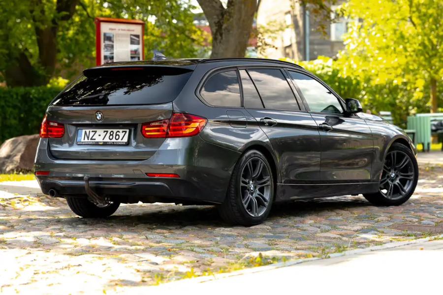 Pelēks BMW 320 2015 Jelgava, ar dzinēja tilpumu 2.00 L un nobraukumu 265 tūkst. km par 8000 €, foto 6 vietnē AUTOMOTO.COM.LV