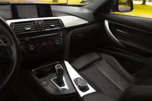 Pelēks BMW 320 2015 Jelgava, ar dzinēja tilpumu 2.00 L un nobraukumu 265 tūkst. km par 8000 €, foto 11 vietnē AUTOMOTO.COM.LV