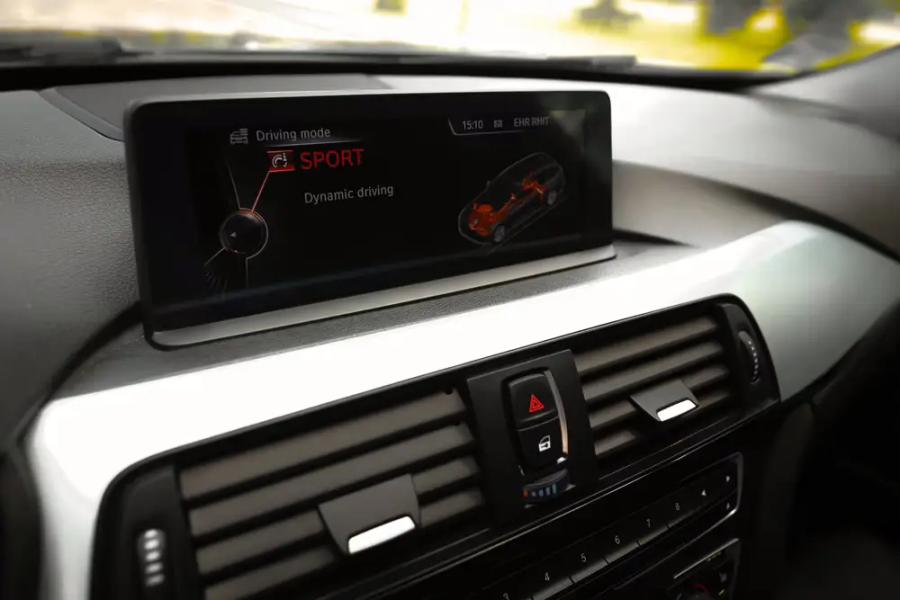 Pelēks BMW 320 2015 Jelgava, ar dzinēja tilpumu 2.00 L un nobraukumu 265 tūkst. km par 8000 €, foto 15 vietnē AUTOMOTO.COM.LV