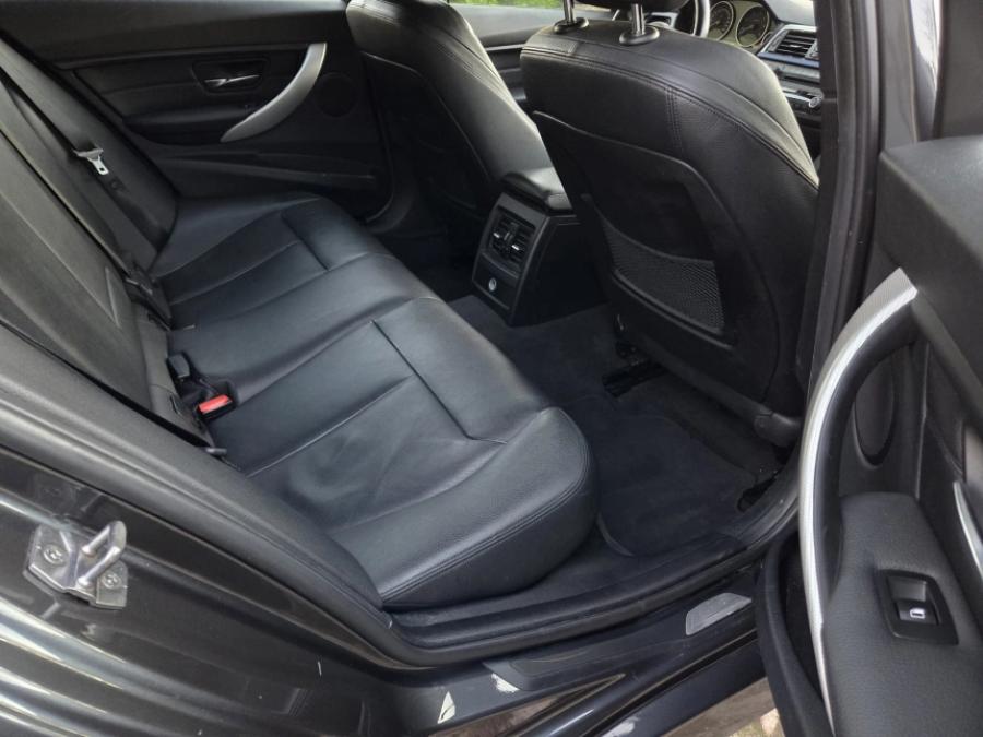Pelēks BMW 320 2015 Rīga, ar dzinēja tilpumu 2.00 L un nobraukumu 207 tūkst. km par 13500 €, foto 22 vietnē AUTOMOTO.COM.LV