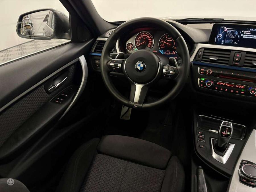 Grey BMW 320 2015 in Marijampole, with an engine capacity of 2.00 L and mileage of 214 thousand km for 10950 €, photo 10 on AUTOMOTO.COM.LV