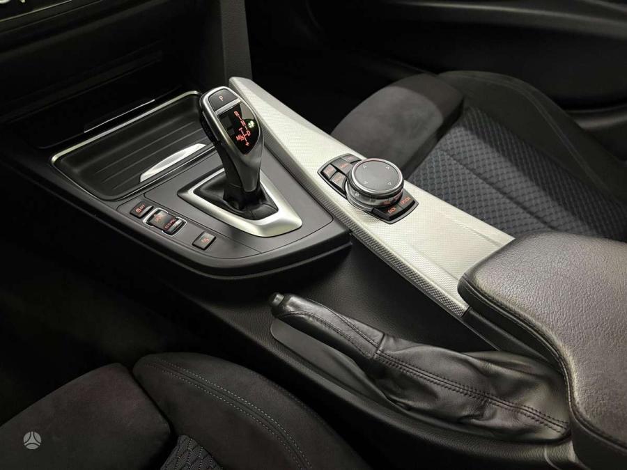 Grey BMW 320 2015 in Marijampole, with an engine capacity of 2.00 L and mileage of 214 thousand km for 10950 €, photo 58 on AUTOMOTO.COM.LV
