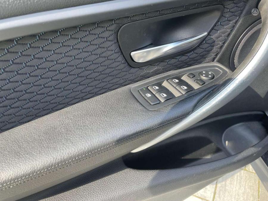 Pelēks BMW 320 2015 Viļņa, ar dzinēja tilpumu 2.00 L un nobraukumu 153 tūkst. km par 12900 €, foto 18 vietnē AUTOMOTO.COM.LV