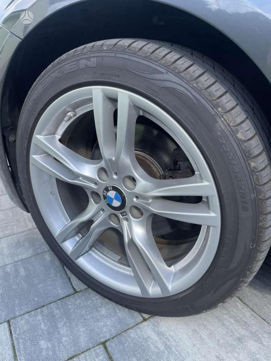 Pelēks BMW 320 2015 Viļņa, ar dzinēja tilpumu 2.00 L un nobraukumu 153 tūkst. km par 12900 €, foto 24 vietnē AUTOMOTO.COM.LV